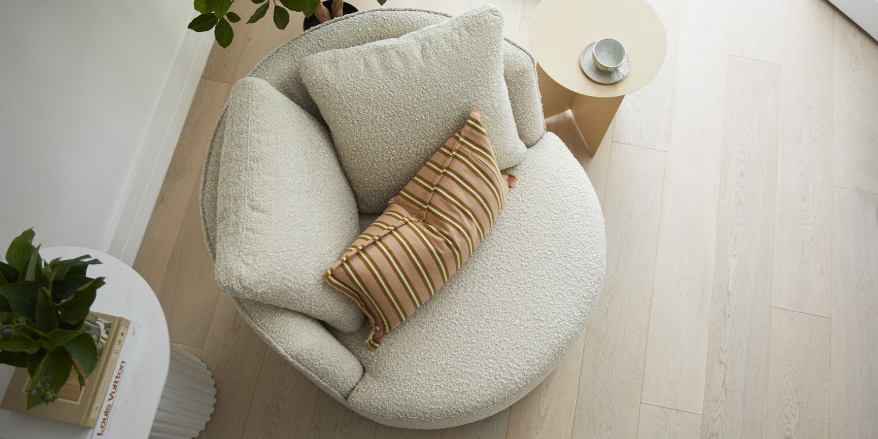 Hug Swivel Boucle Chair - Plush